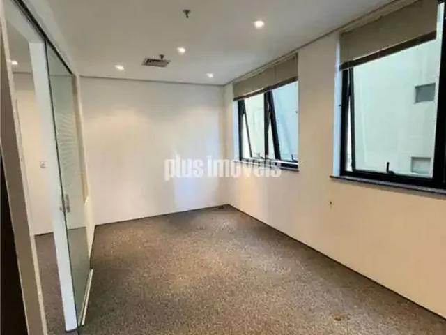 Conj. Comercial / Sala para Locação em São Paulo/SP Itaim Bibi