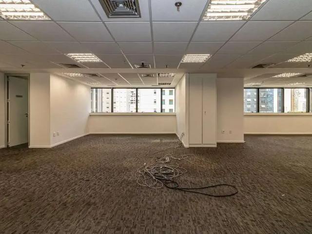 Conj. Comercial / Sala para Locação em São Paulo/SP Itaim Bibi