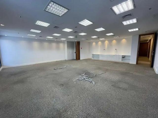 Conj. Comercial / Sala para Locação em São Paulo/SP Itaim Bibi