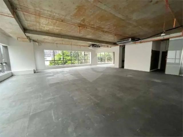 Conj. Comercial / Sala para Locação em São Paulo/SP Indianópolis