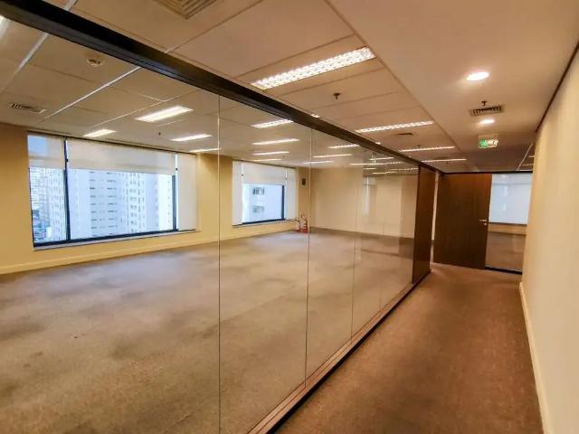 Conj. Comercial / Sala para Locação em São Paulo/SP Indianópolis