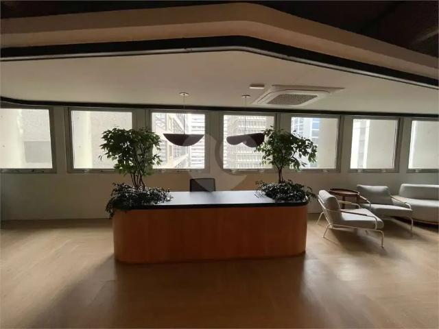 Conj. Comercial / Sala para Locação em São Paulo/SP Jardim América
