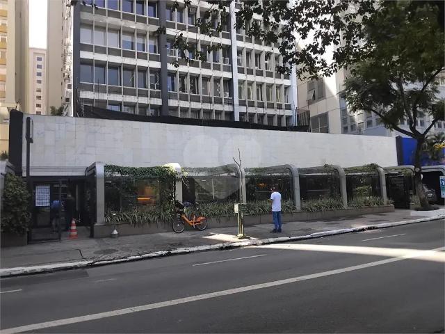 Conj. Comercial / Sala para Locação em São Paulo/SP Jardim América