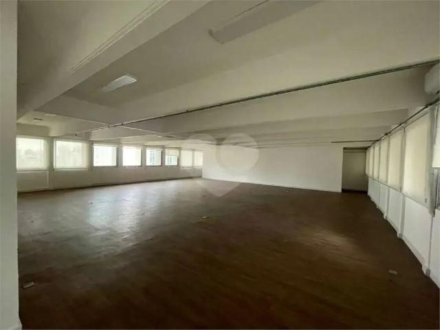 Conj. Comercial / Sala para Locação em São Paulo/SP Jardim América