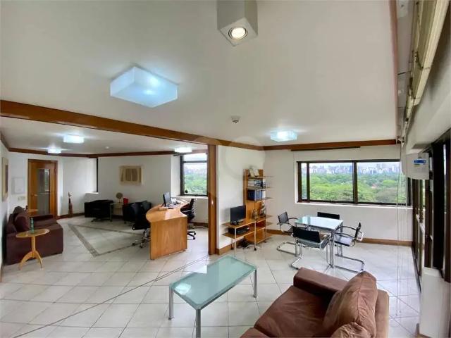 Conj. Comercial / Sala para Locação em São Paulo/SP Jardim América