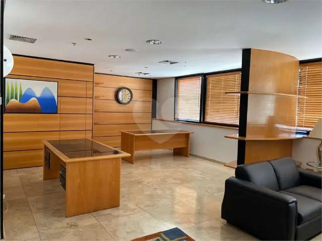 Conj. Comercial / Sala para Locação em São Paulo/SP Jardim América
