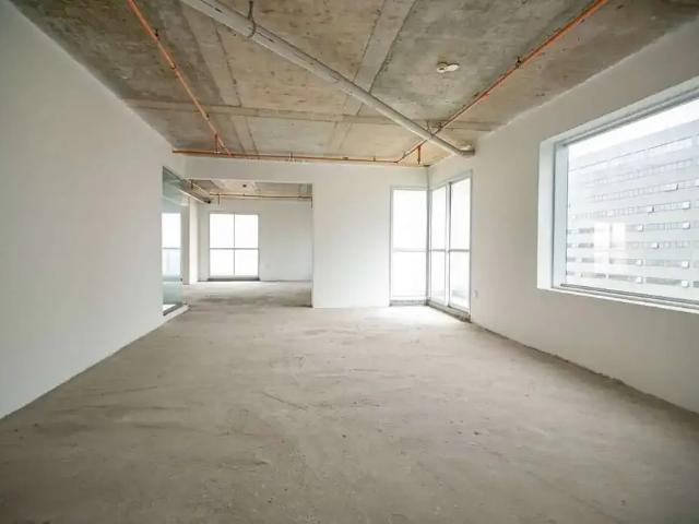 Conj. Comercial / Sala para Locação em São Paulo/SP Liberdade