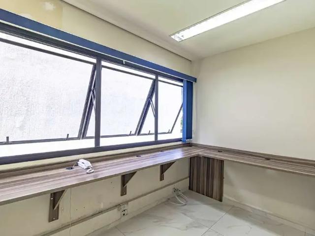 Conj. Comercial / Sala para Locação em São Paulo/SP Liberdade
