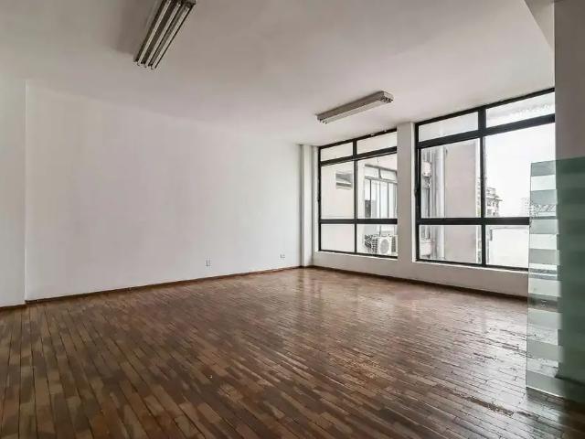 Conj. Comercial / Sala para Locação em São Paulo/SP Liberdade