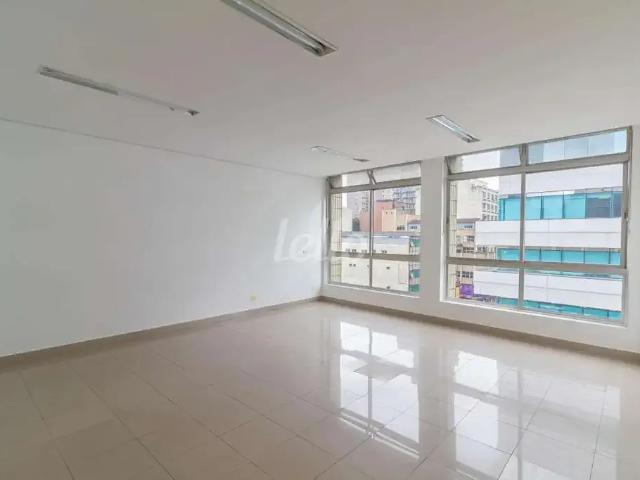 Conj. Comercial / Sala para Locação em São Paulo/SP Liberdade