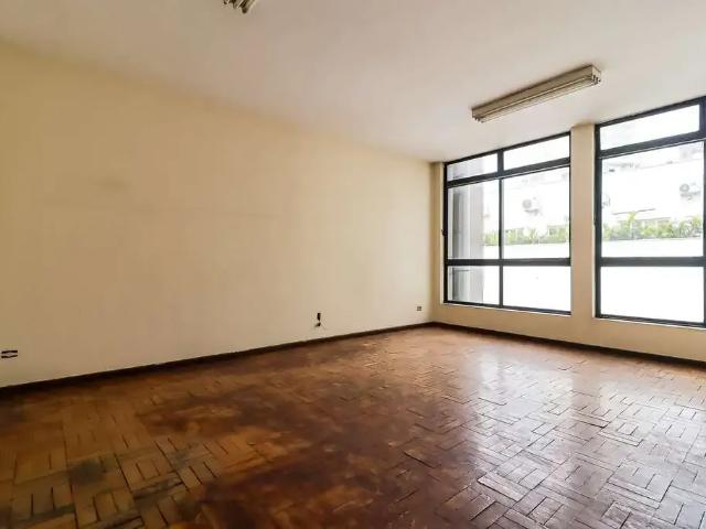 Conj. Comercial / Sala para Locação em São Paulo/SP Liberdade