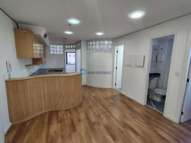 Conj. Comercial / Sala para Locação em São Paulo/SP Liberdade