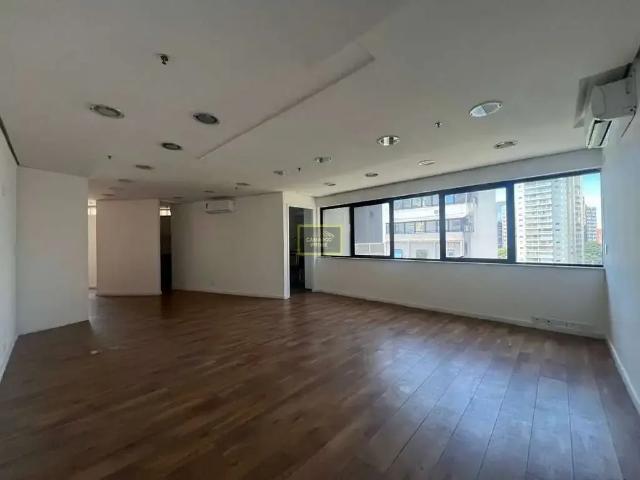 Conj. Comercial / Sala para Locação em São Paulo/SP Liberdade