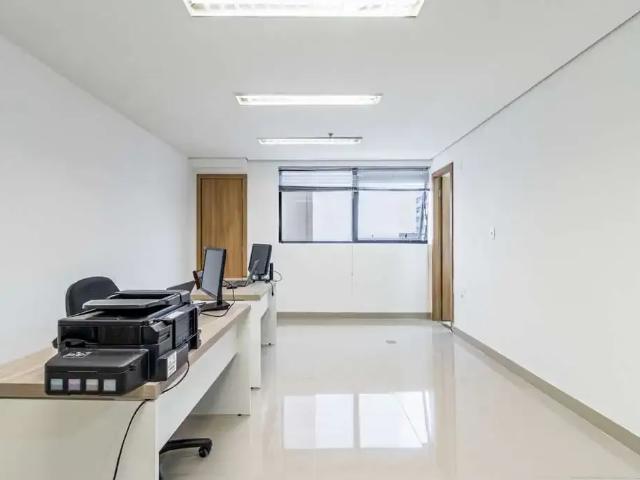 Conj. Comercial / Sala para Locação em São Paulo/SP Liberdade