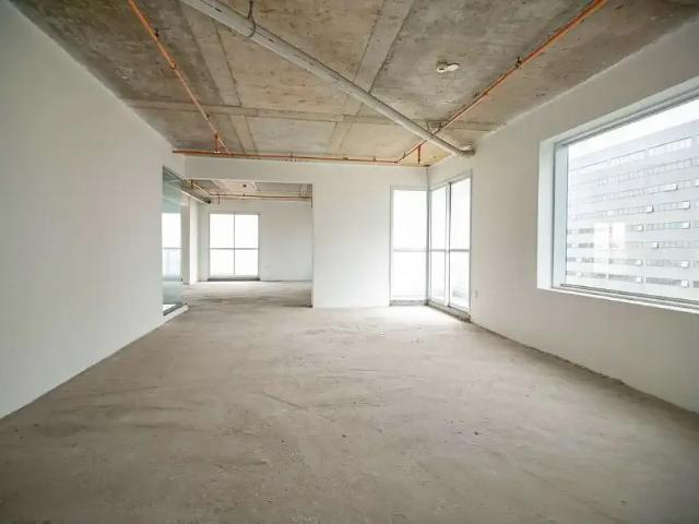 Conj. Comercial / Sala para Locação em São Paulo/SP Liberdade