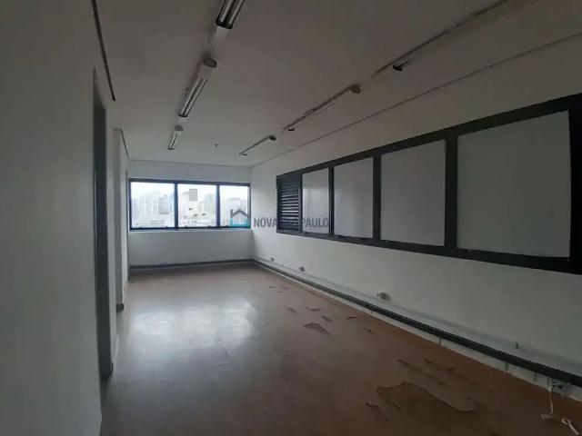 Conj. Comercial / Sala para Locação em São Paulo/SP Liberdade