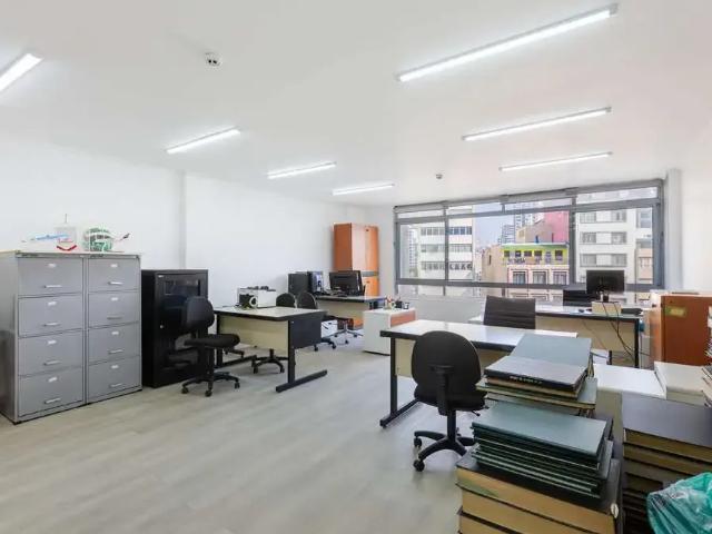 Conj. Comercial / Sala para Locação em São Paulo/SP Liberdade