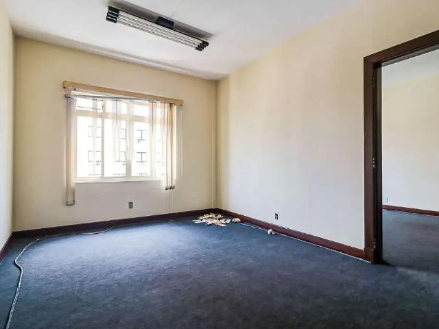 Conj. Comercial / Sala para Locação em São Paulo/SP Liberdade
