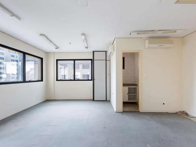 Conj. Comercial / Sala para Locação em São Paulo/SP Pacaembu
