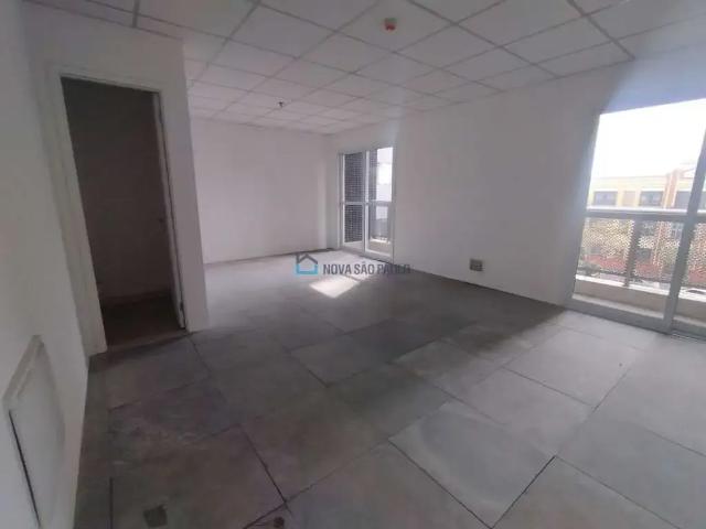 Conj. Comercial / Sala para Locação em São Paulo/SP Paraíso