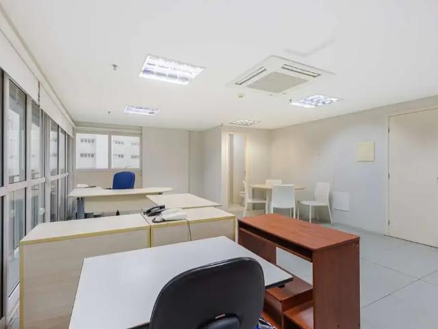 Conj. Comercial / Sala para Locação em São Paulo/SP Paraíso