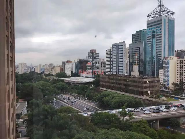 Conj. Comercial / Sala para Locação em São Paulo/SP Paraíso