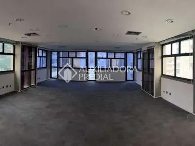 Conj. Comercial / Sala para Locação em São Paulo/SP Paraíso