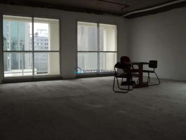 Conj. Comercial / Sala para Locação em São Paulo/SP Paraíso
