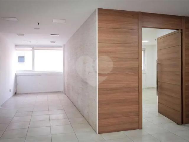 Conj. Comercial / Sala para Locação em São Paulo/SP Paraíso