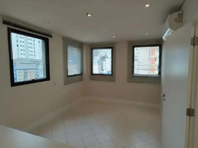 Conj. Comercial / Sala para Locação em São Paulo/SP Paraíso