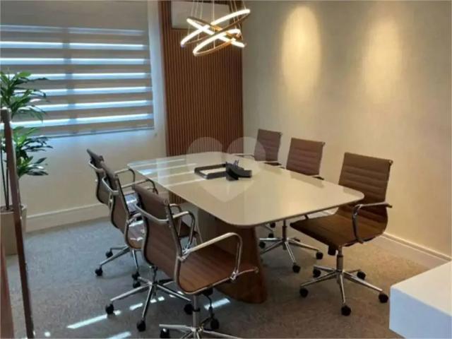 Conj. Comercial / Sala para Locação em São Paulo/SP Paraíso