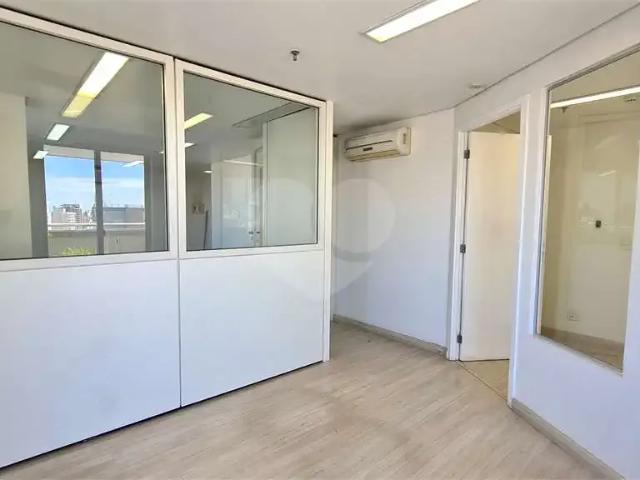 Conj. Comercial / Sala para Locação em São Paulo/SP Paraíso