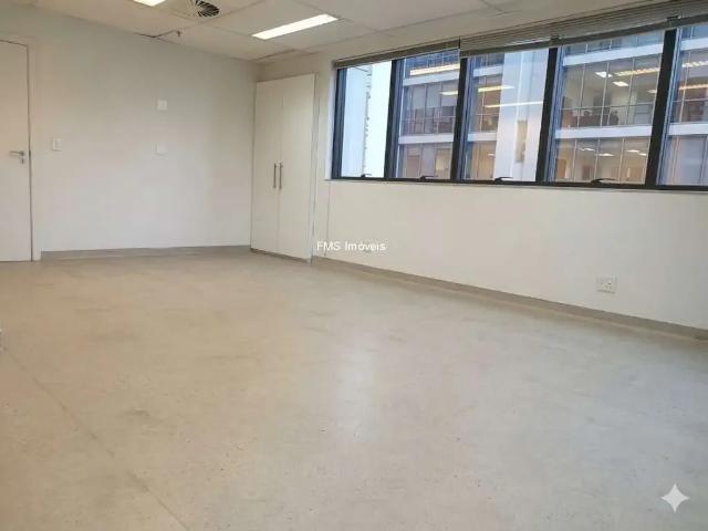 Conj. Comercial / Sala para Locação em São Paulo/SP Paraíso