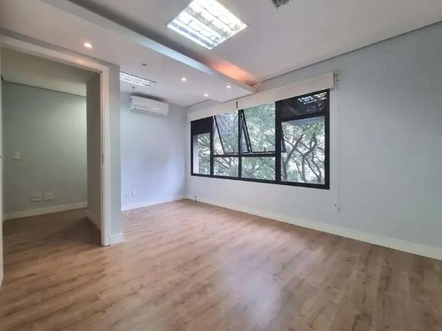 Conj. Comercial / Sala para Locação em São Paulo/SP Paraíso