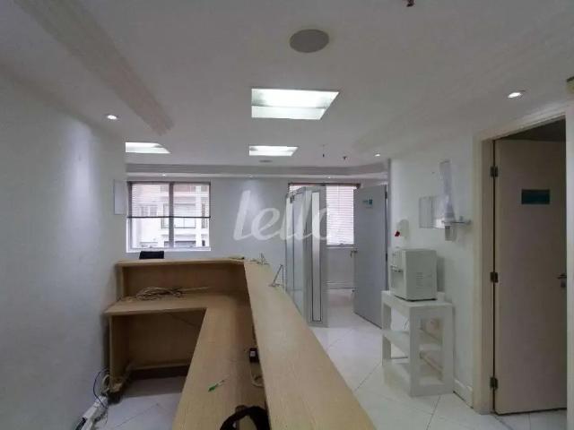 Conj. Comercial / Sala para Locação em São Paulo/SP Paraíso