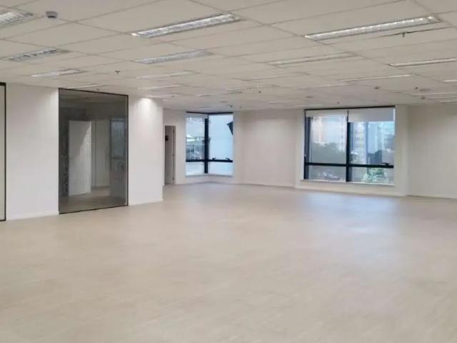 Conj. Comercial / Sala para Locação em São Paulo/SP Paraíso