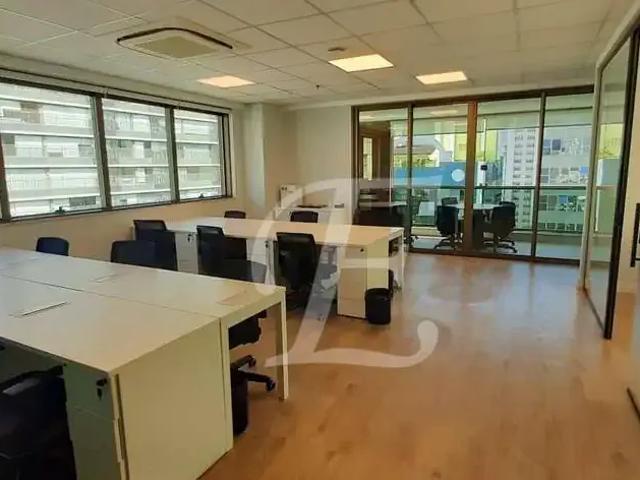 Conj. Comercial / Sala para Locação em São Paulo/SP Paraíso