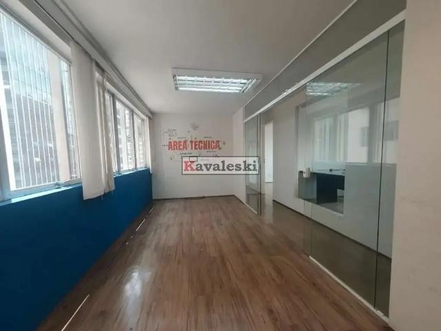 Conj. Comercial / Sala para Locação em São Paulo/SP Paraíso