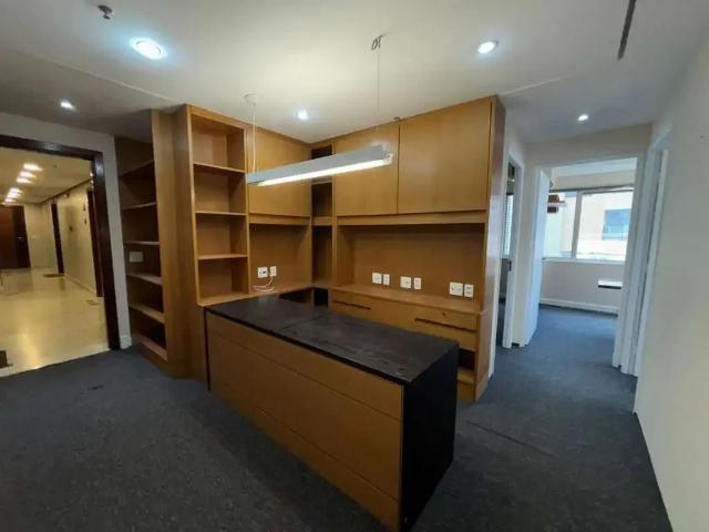 Conj. Comercial / Sala para Locação em São Paulo/SP Paraíso