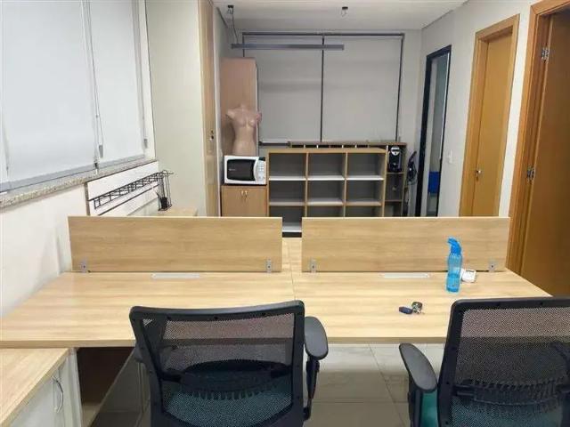Conj. Comercial / Sala para Locação em São Paulo/SP Quarta Parada