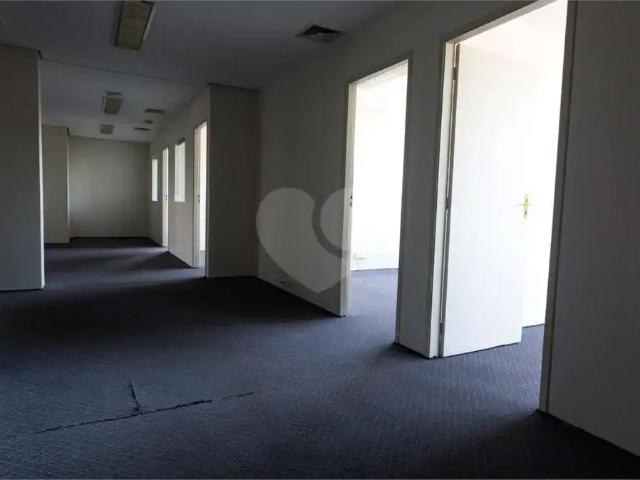 Conj. Comercial / Sala para Locação em São Paulo/SP Real Parque