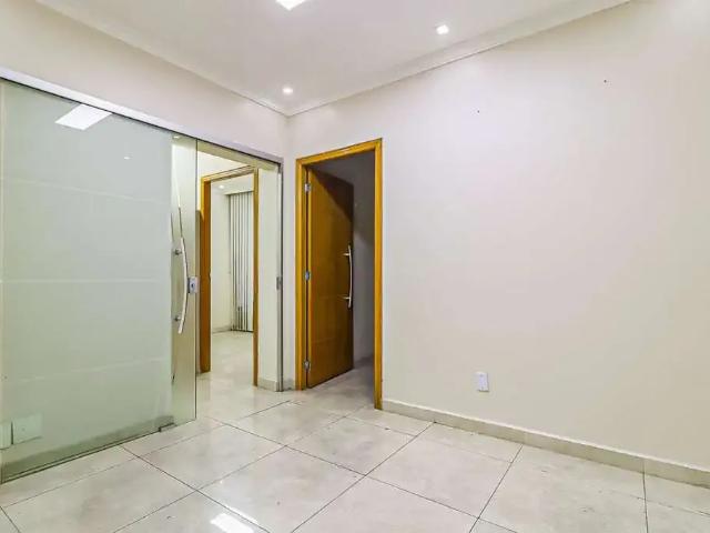 Conj. Comercial / Sala para Locação em São Paulo/SP República