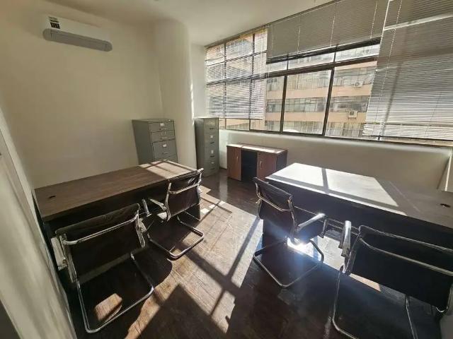 Conj. Comercial / Sala para Locação em São Paulo/SP República