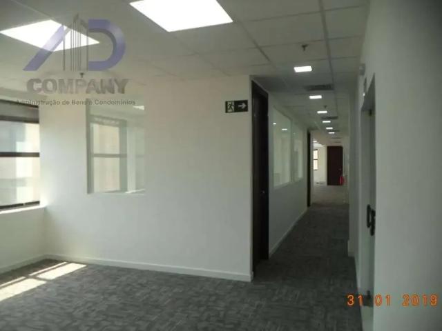Conj. Comercial / Sala para Locação em São Paulo/SP República 4 Quartos