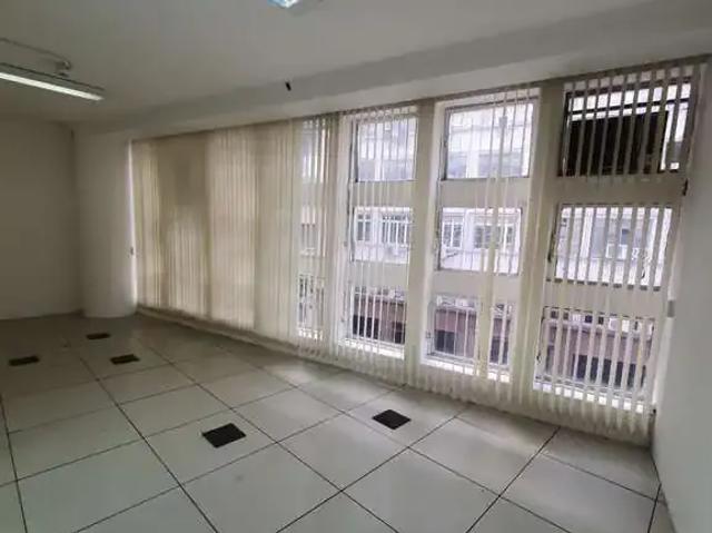 Conj. Comercial / Sala para Locação em São Paulo/SP República
