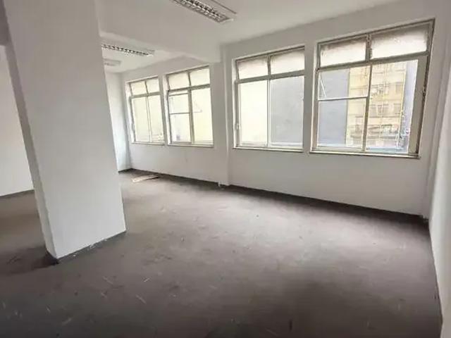 Conj. Comercial / Sala para Locação em São Paulo/SP República