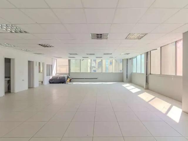 Conj. Comercial / Sala para Locação em São Paulo/SP República