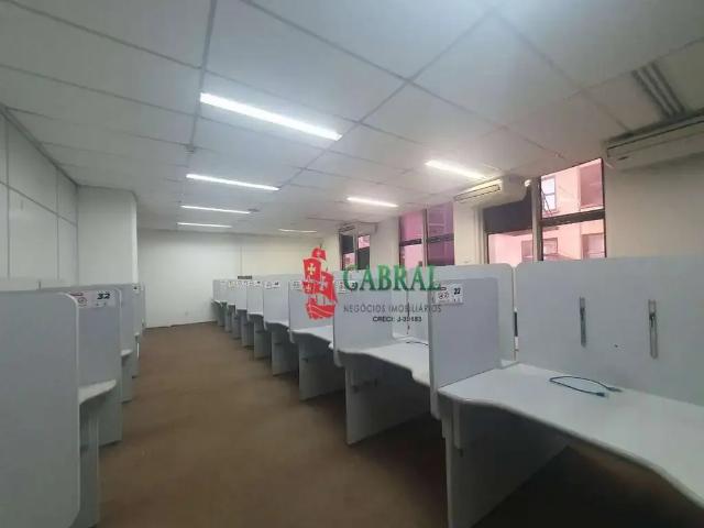 Conj. Comercial / Sala para Locação em São Paulo/SP República