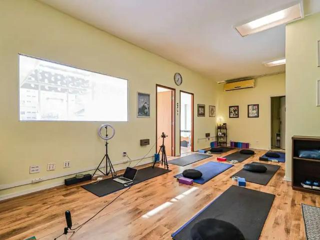 Conj. Comercial / Sala para Locação em São Paulo/SP República
