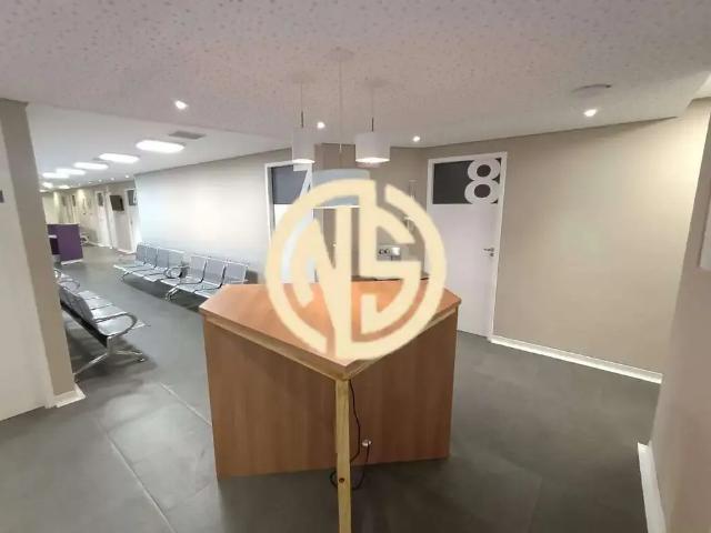 Conj. Comercial / Sala para Locação em São Paulo/SP República